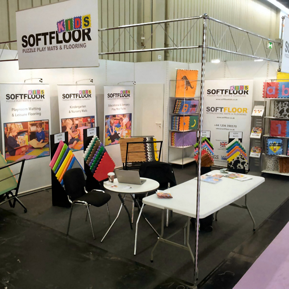 Exhibition & Trade Show Flooring | Tradeshow Interlocking Flooring ...